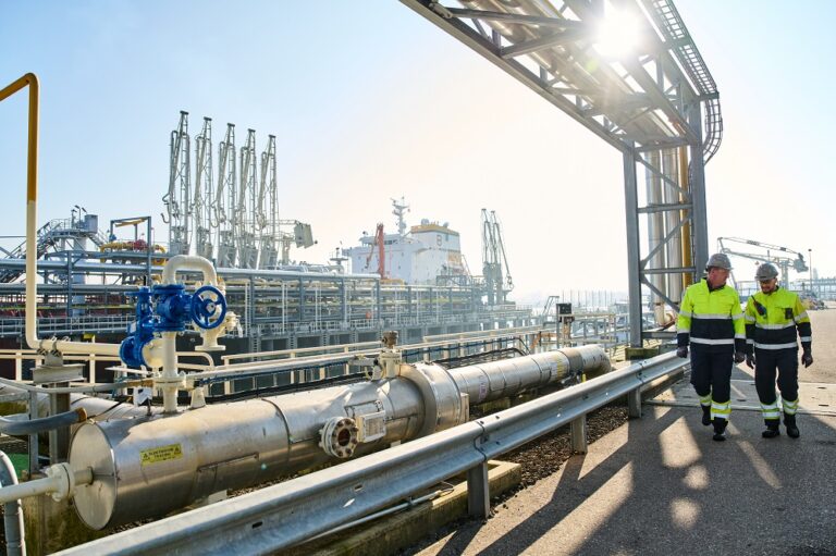 OCI Global and Röhm pioneer production of MMA using bio-ammonia | Fluid ...