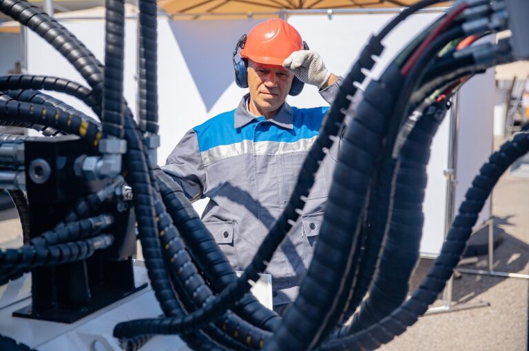 Hose the boss in the fluid handling industry | Fluid Handling Magazine