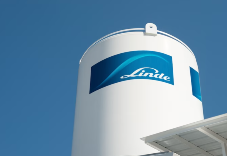 Linde starts up supply of clean hydrogen and captured carbon dioxide to ...
